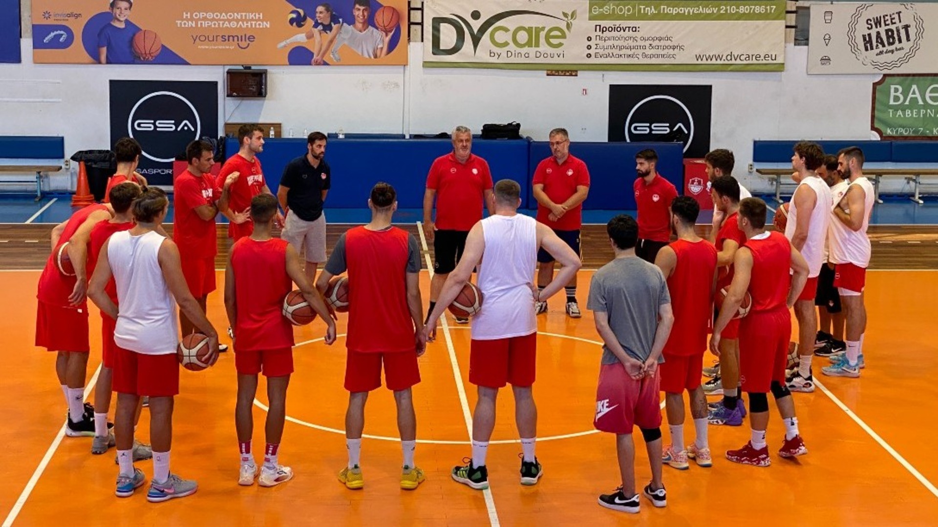 Super Basket - Ξεκίνησαν οι προπονήσεις στον Πανερυθραϊκό-Χουχουλής ...