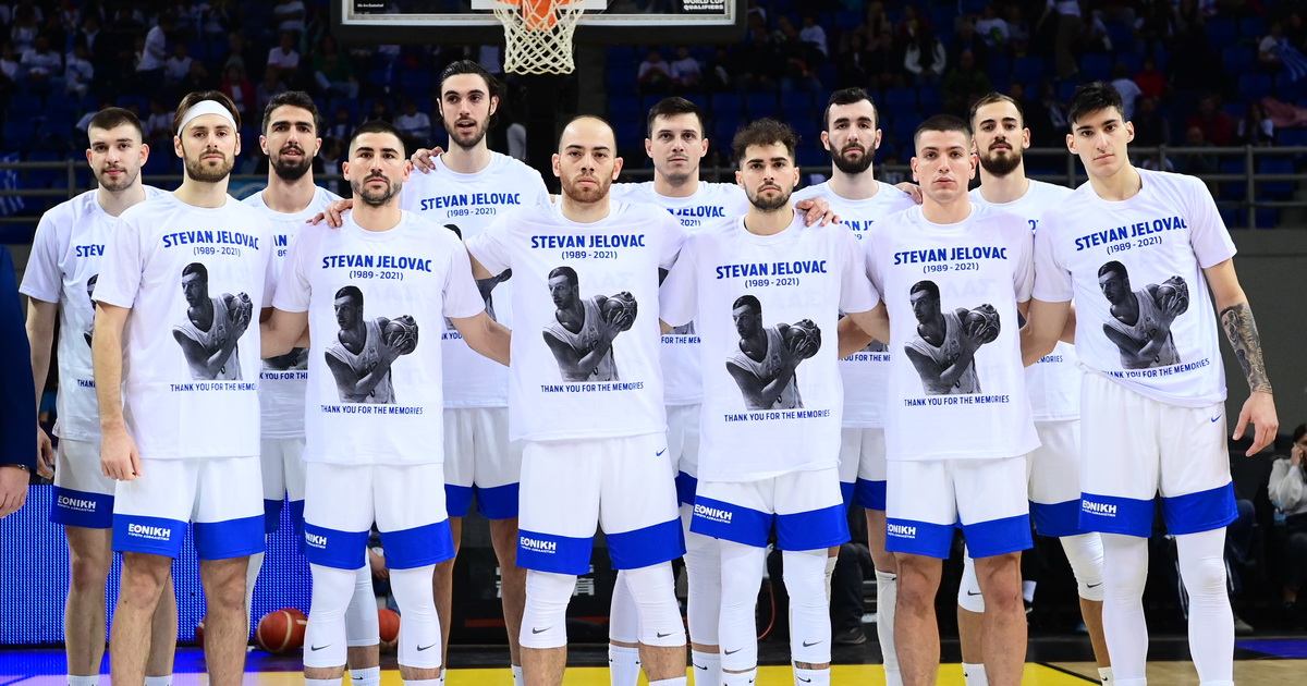 Super Basket - Ελλάδα και Σερβία τίμησαν την μνήμη του Γέλοβατς (pics)