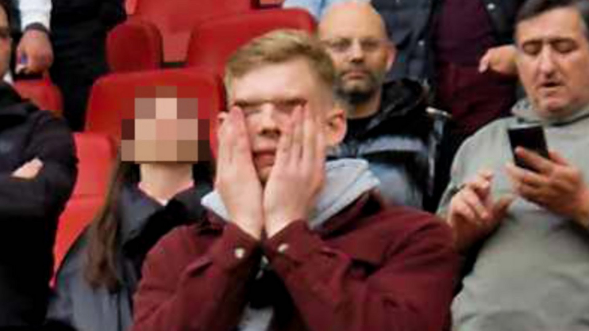 Super Basket - Η συγκίνηση του Τανούλη στο εύστοχο πέναλτι του αδερφού του