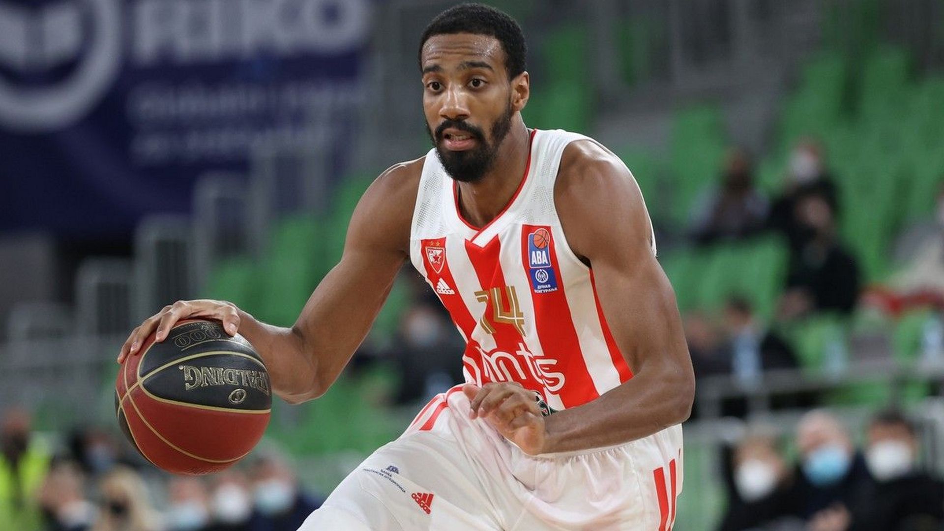 Super Basket - Ζαλγκίρις : Κοντά στην απόκτηση του Χόλινς