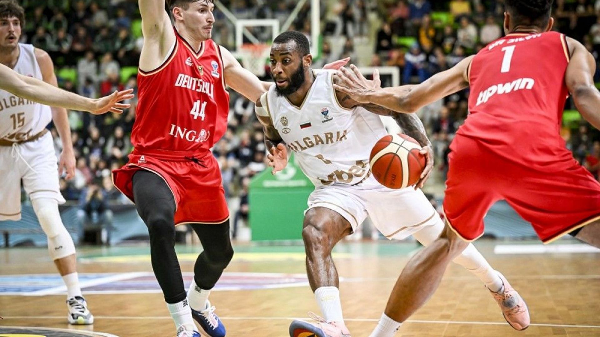 Super Basket - Bουλγαρία-Γερμανία 67-62: Σούπερ ΜακΙντάιρ σόκαρε τους Παγκόσμιους πρωταθλητές