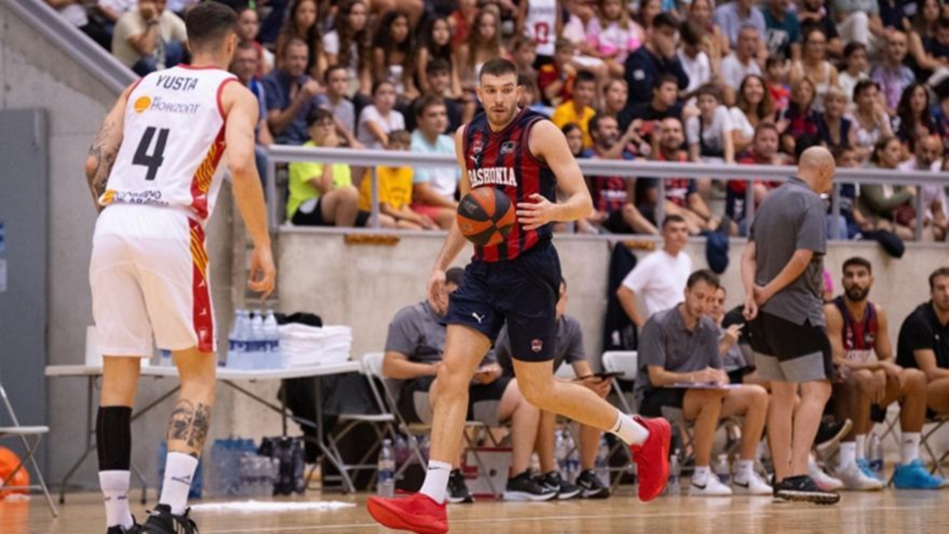 Super Basket - Μπασκόνια: Νικηφόρο ντεμπούτο για τον Ρογκαβόπουλο